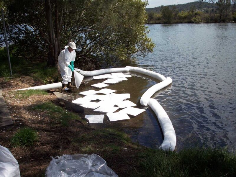 SpilMax Absorbent Marine Booms
